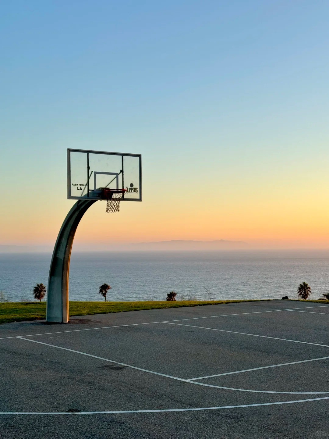 The World's Most Beautiful Basketball Court 🌅🏀 by Mia Schmidt ...